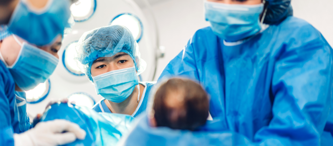 Le métier de sage-femme : Comprendre son rôle et ses compétences ...