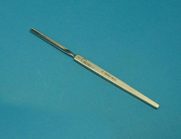 Gouge Tranchante, pour pédicurie, 5 mm x 14 cm à 13,37