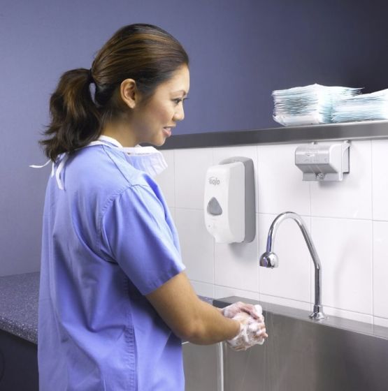 Distributeur automatique de savon Gojo TFX | Girodmedical